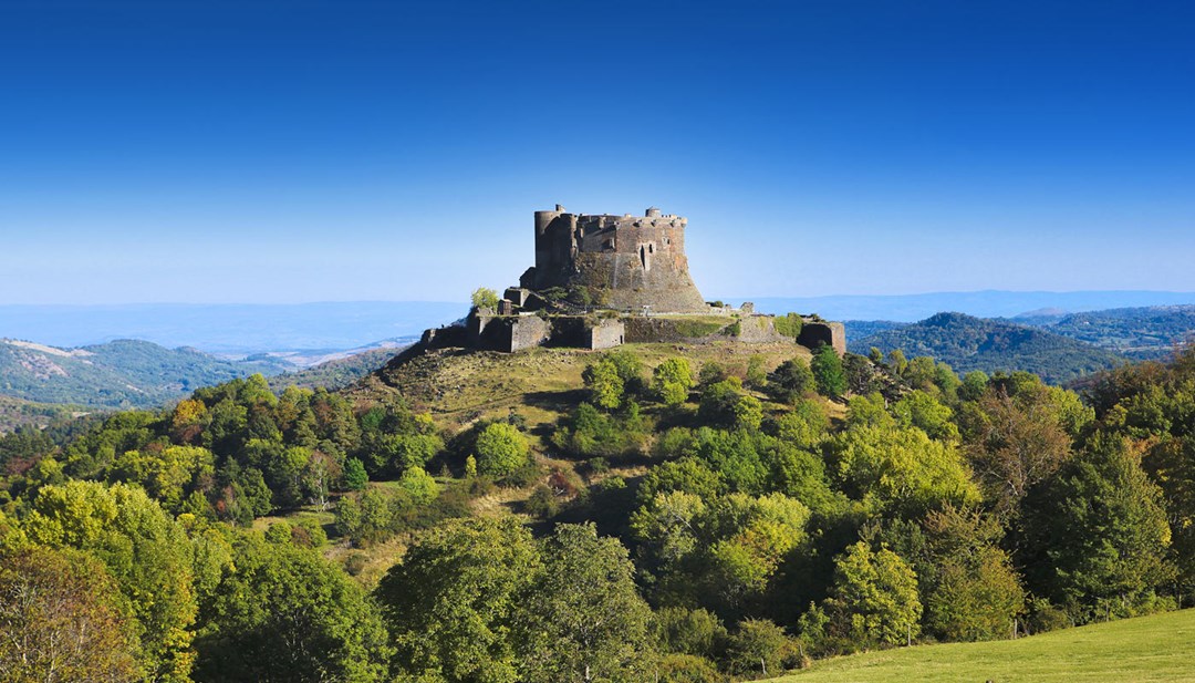 Chateau De Murol - Murol - Info Loisirs : Brochures touristiques digitales